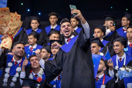 3,000 College graduation Stock Pictures, Editorial Images and Stock ...