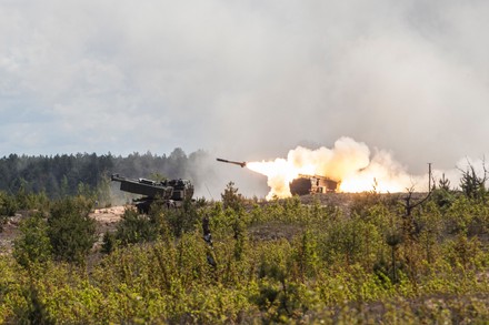 44 New army weapon systems Stock Pictures, Editorial Images and Stock ...