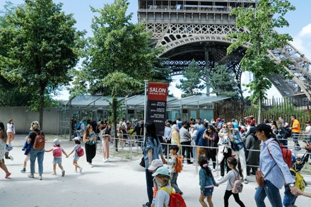 1,000 Americans in paris Stock Pictures, Editorial Images and Stock ...
