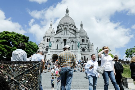 1,000 Americans in paris Stock Pictures, Editorial Images and Stock ...