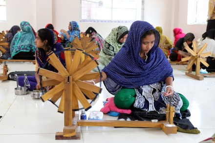 250 Sari making Stock Pictures, Editorial Images and Stock Photos ...