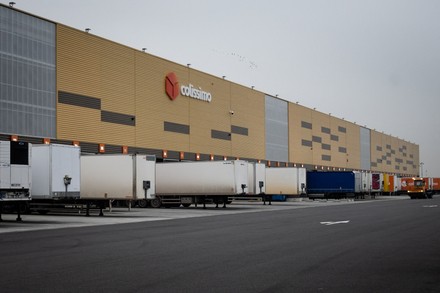 New parcel sorting hub of Colissimo - Montereau, Montereau-sur-le-Jard ...