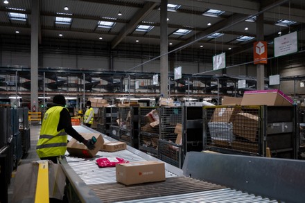 New parcel sorting hub of Colissimo - Montereau, Montereau-sur-le-Jard ...