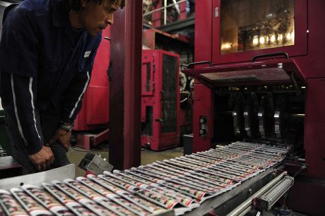 24 Newspaper production process Stock Pictures, Editorial Images and ...