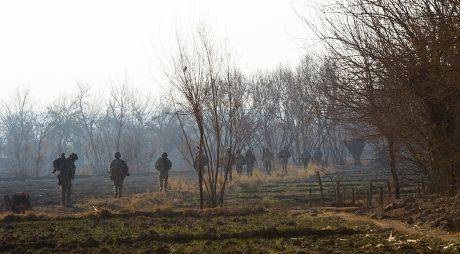 British Troops 3 Paras On Patrol Editorial Stock Photo - Stock Image ...