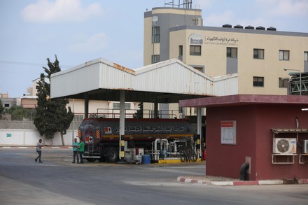 Fuel Tanker Arrives Gazas Power Plant Editorial Stock Photo - Stock ...