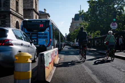 __COUNT__ Illustration Of Cycle Paths - Paris, France - 22 Sep 2021 ...