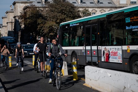 __COUNT__ Illustration Of Cycle Paths - Paris, France - 22 Sep 2021 ...