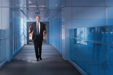 Chairman Ceo International Cosmetic Company Loreal Editorial Stock ...
