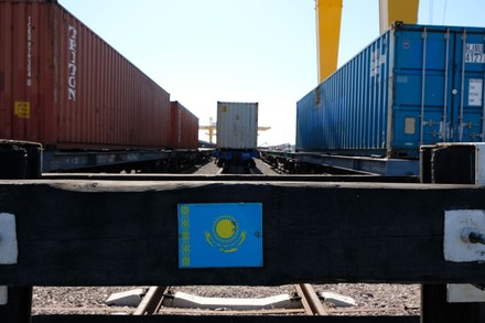 imágenes de Kazakhstan-China border. Khorgos Logistics Center., Khorgos ...