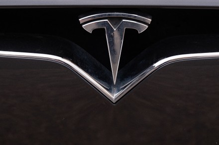 54 Tesla signs Stock Pictures, Editorial Images and Stock Photos ...