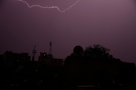 750 Heavy lightning Stock Pictures, Editorial Images and Stock Photos ...