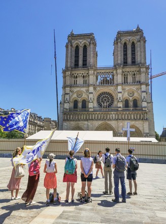 Christian Faithfuls Praying Front Cathedrale Notredame Editorial Stock ...