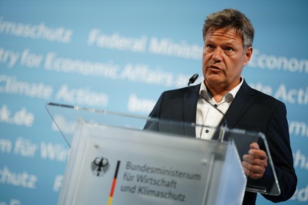 imágenes de Press conference on German gas levy, Berlin, Germany - 15 ...
