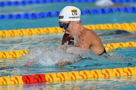 1,000 200 meter race Stock Pictures, Editorial Images and Stock Photos ...