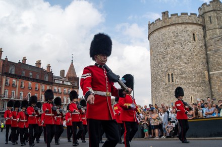 250 British army security guard Stock Pictures, Editorial Images and ...