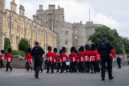 250 British army security guard Stock Pictures, Editorial Images and ...