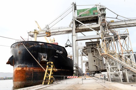 250 Corn cargo Stock Pictures, Editorial Images and Stock Photos ...