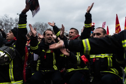Firefighters Cheering During Demonstration Strikes France Editorial ...