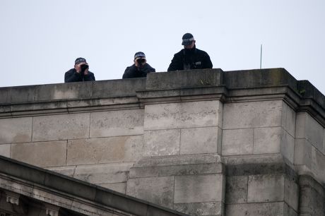 87 Roof of buckingham palace Stock Pictures, Editorial Images and Stock ...