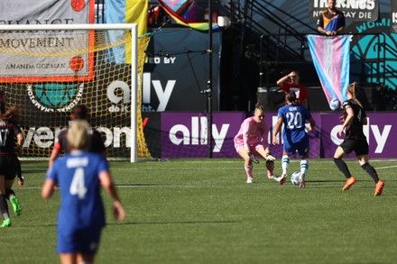 Bella Bixby Goalkeeper Portland Thorns Saves Editorial Stock Photo ...