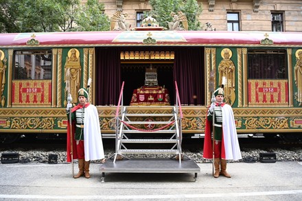 Replicas Holy Crown Hungary Holy Right Editorial Stock Photo - Stock ...