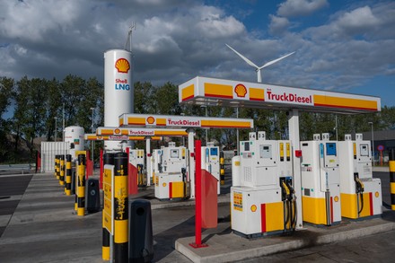 500 Shell refinery Stock Pictures, Editorial Images and Stock Photos ...