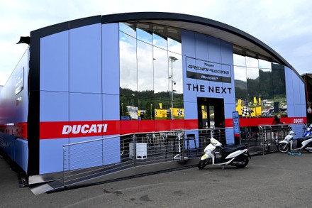 80 Paddock box Stock Pictures, Editorial Images and Stock Photos ...