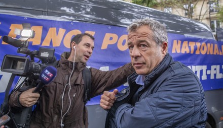 __COUNT__ Police Union Alliance Protest In Front Of Lfi Headquarters ...