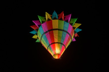 4,000 Balloon festival Stock Pictures, Editorial Images and Stock ...