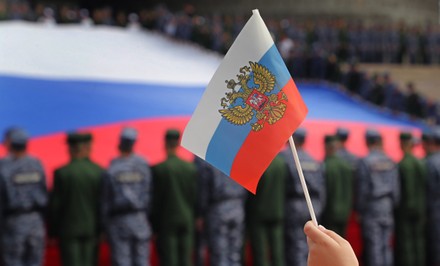 Russian Soldiers Hold Huge National Flag Editorial Stock Photo - Stock ...