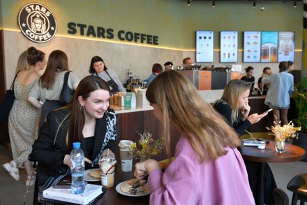 People Enjoy Their Drinks Newlyopened Stars Editorial Stock Photo ...
