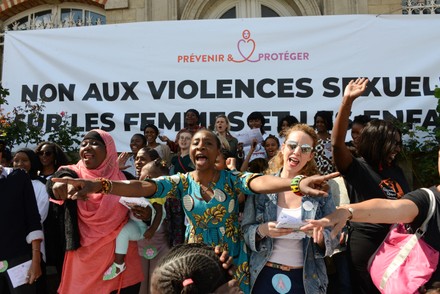 Women Demonstrate Against Practice Excision Female Editorial Stock ...