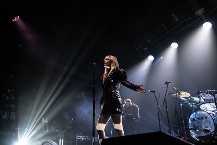 Chvrches Lead Singer Lauren Mayberry Performing Editorial Stock Photo ...