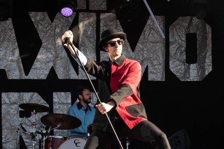 3 Maximo park lead singer paul smith Stock Pictures, Editorial Images ...