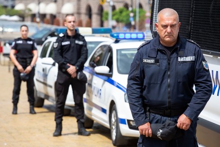 2,000 Fallen police officers Stock Pictures, Editorial Images and Stock ...