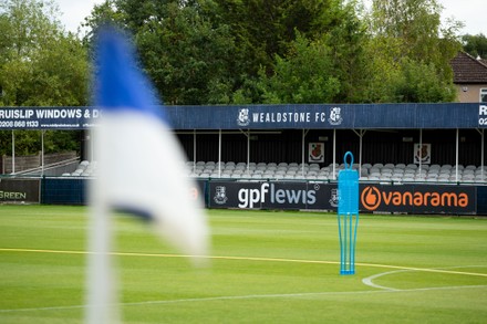 Wealdstone v Yeovil Town, National League, Football, Grosvenor Vale ...