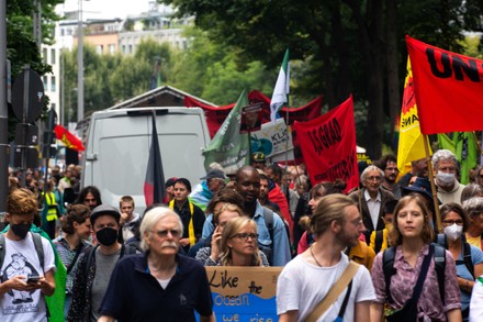 __COUNT__ imágenes de Fridays For Future Climate Demo In Cologne ...
