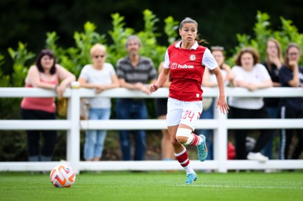 Abi Harrison Bristol City Women Crosses Editorial Stock Photo - Stock ...