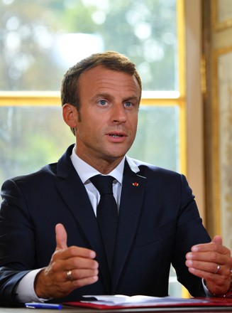 __COUNT__ Emmanuel Macron Signs New Labour Law Papers - Paris, France ...
