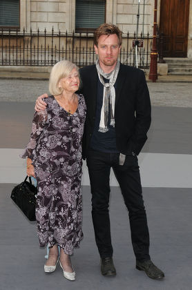 Ewan Mcgregor His Grandmother Phyllis Lawson Editorial Stock Photo ...