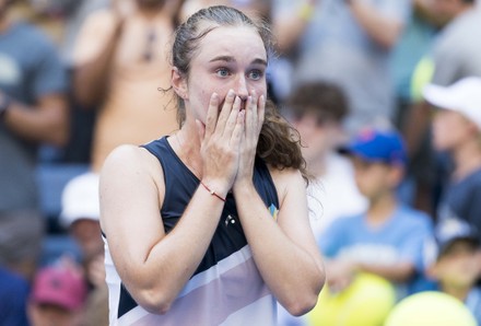 Daria Snigur Ukraine Reacts Defeating Simona Editorial Stock Photo ...