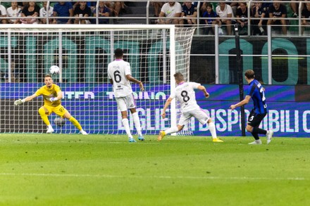 Barella Fc Internazionale Scores Second Goal Editorial Stock Photo ...