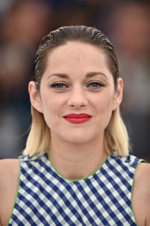 Marion Cotillard Posing Angel Face Photocall Editorial Stock Photo ...
