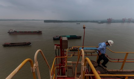 imágenes de Zhenjiang Port in China - 31 Aug 2022 - Imágenes de stock ...