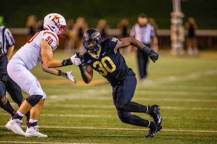 Virginia Military Institute Keydets Offensive Lineman Editorial Stock ...