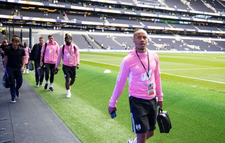 Bobby Reid Fulham Arrives Stadium Editorial Stock Photo - Stock Image ...