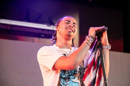 250 Rapper 24kgoldn Stock Pictures, Editorial Images and Stock Photos ...