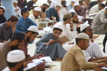 Pakistani Religious Students Jamia Binoria Aalamia Editorial Stock ...