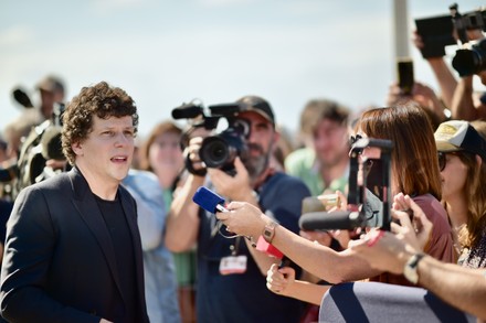 Jesse Eisenberg Poses During Unveiling His Editorial Stock Photo ...